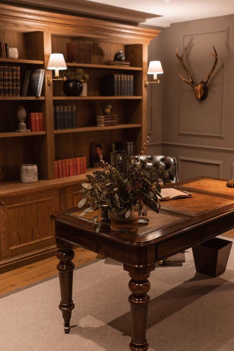 TRADITIONAL GENTLEMAN’S OFFICE – Ali Gordon